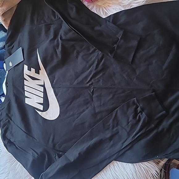 Nike | Shirts | Nike Logo Check Black And White Long Sleeve Crewneck ...